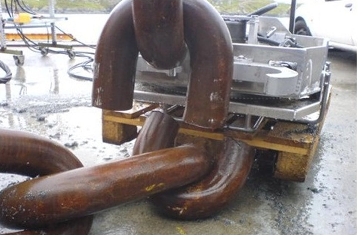 Mantis ROV operated Saw - Imenco do Brasil